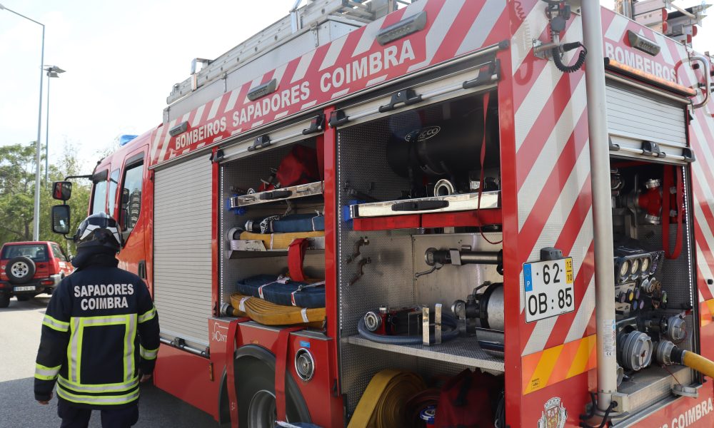 Incêndio numa chaminé gera alerta em Coimbra – Notícias de Coimbra