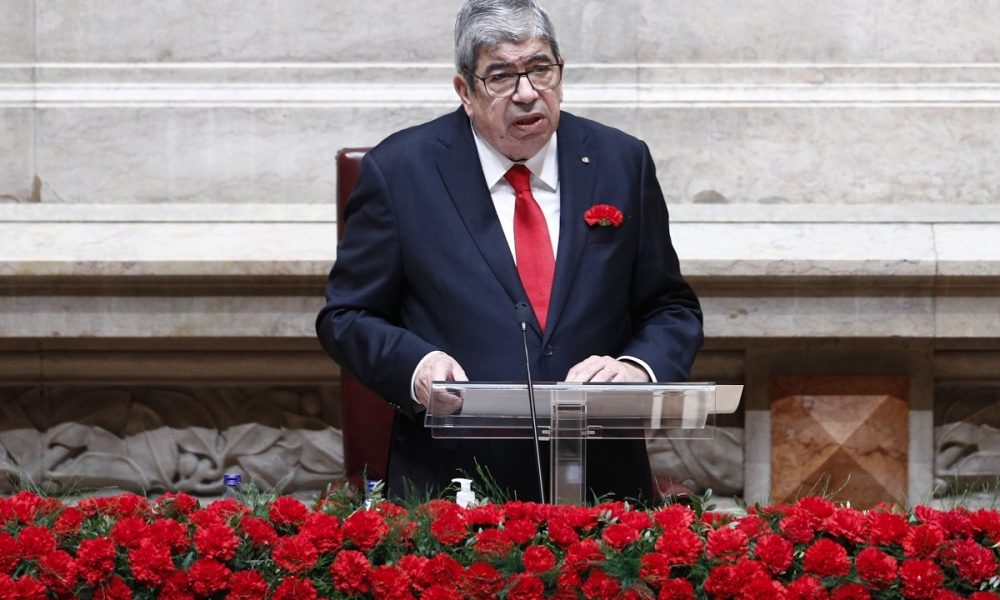 Ferro Rodrigues elege direito ao voto universal como maior êxito da ...