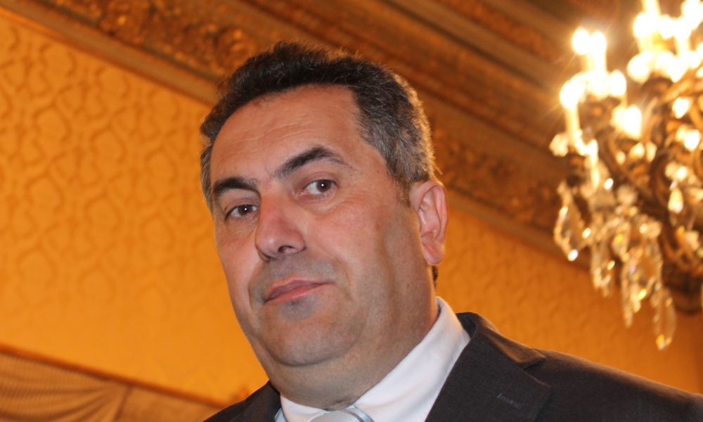 Pai de deputada do Chega demite-se de assessor do Grupo Parlamentar do ...