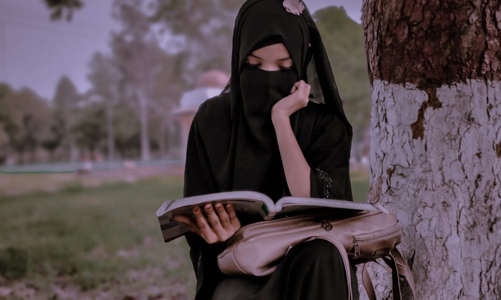 “Usar a burca é como ser sepultada viva” – Notícias de Coimbra