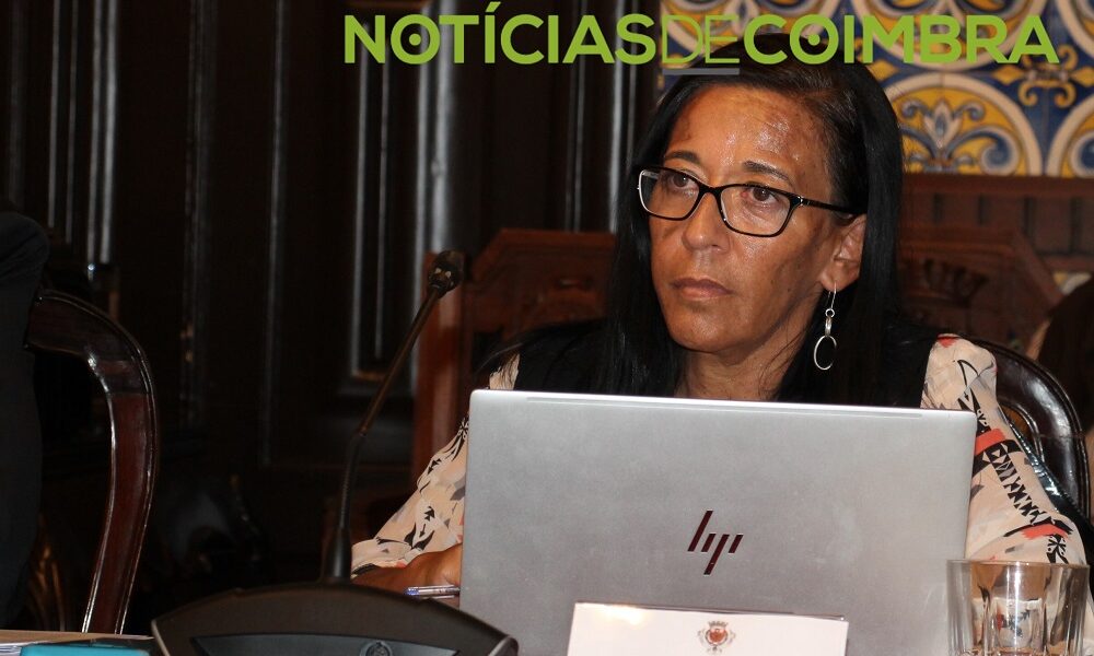 Rosa Isabel Cruz substitui Carina Gomes na Câmara de Coimbra – Notícias ...